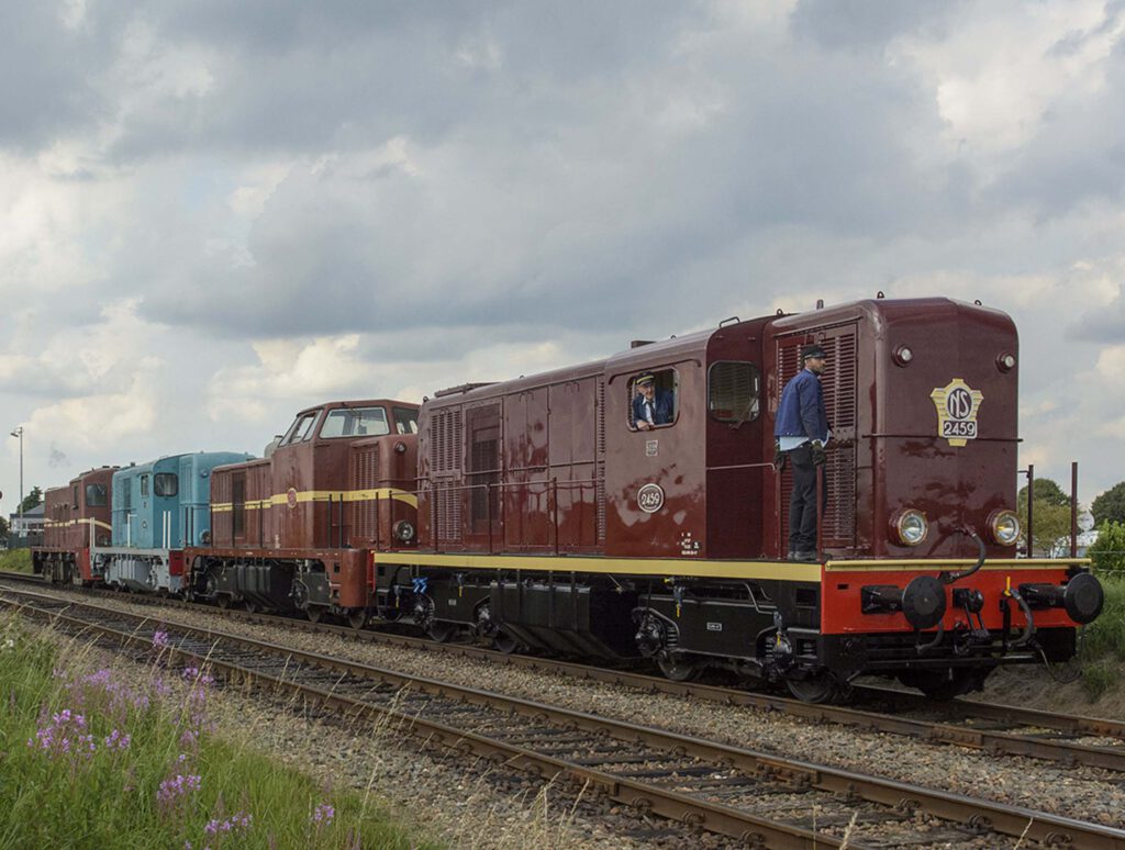 NS 2400 / 2500 serie - VSM - Stap in en reis mee!